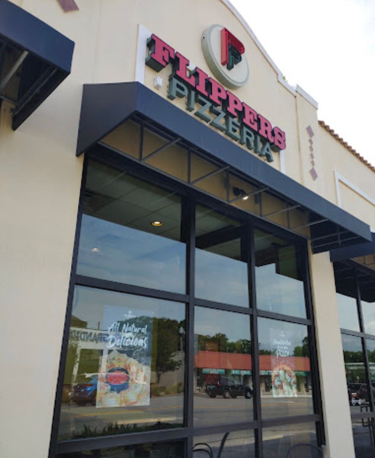 The Best Pizza in St. Petersburg Delivery Dine In Flippers Pizzeria